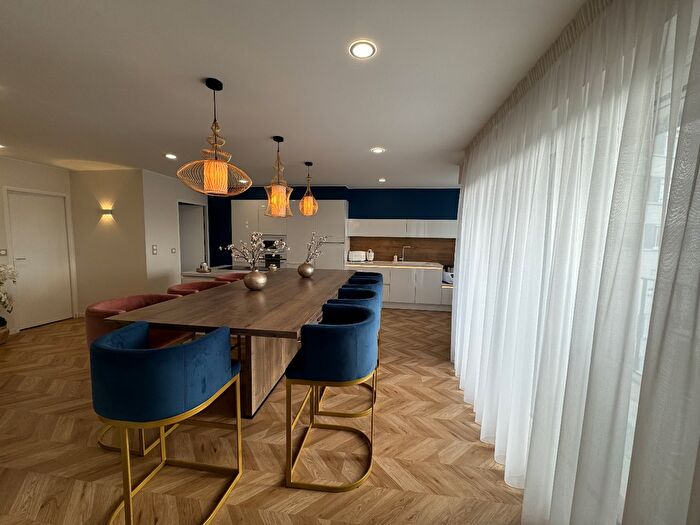 Appartement à vendre - Tours, Rochepinard - 5 pièces - 3 chambres