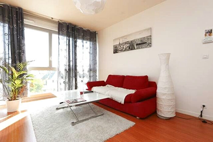 Appartement à louer - Neuilly-sur-Marne, Fauvettes Nord - 3 pièces - 2 chambres