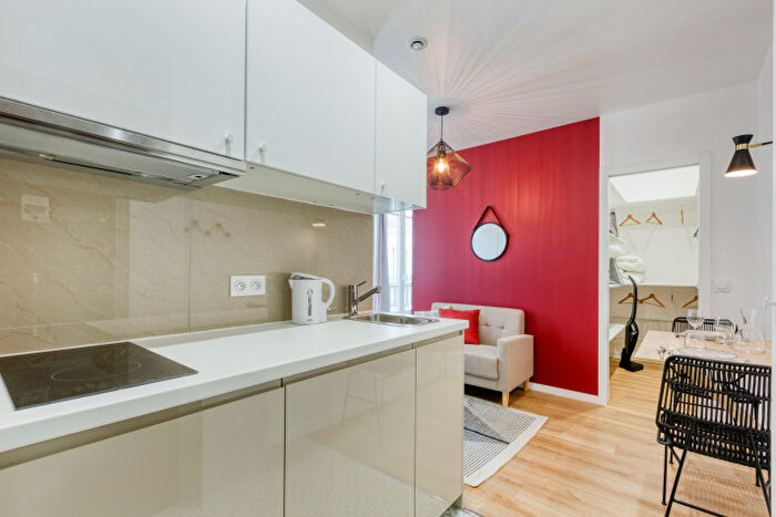 Appartement à louer - Paris e , Jules Joffrin - 2 pièces - 1 chambre