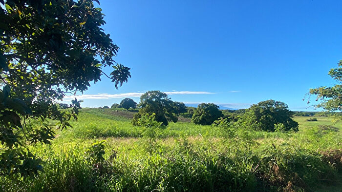 Maison à vendre - Grand-Bourg - 5 pièces - 4 chambres