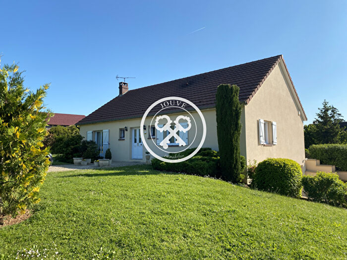 Maison 5 pièces à Planty, à vendre