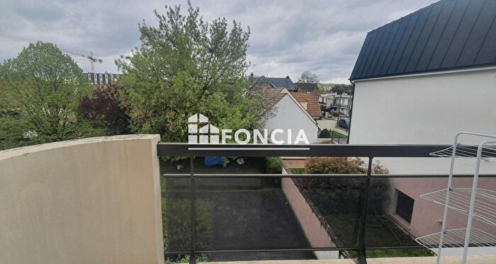 Appartement à vendre - Pontault-Combault, Centre commercial - 3 pièces - 2 chambres