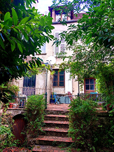 Nemours, Centre-ville : Maison 6 pièces à vendre