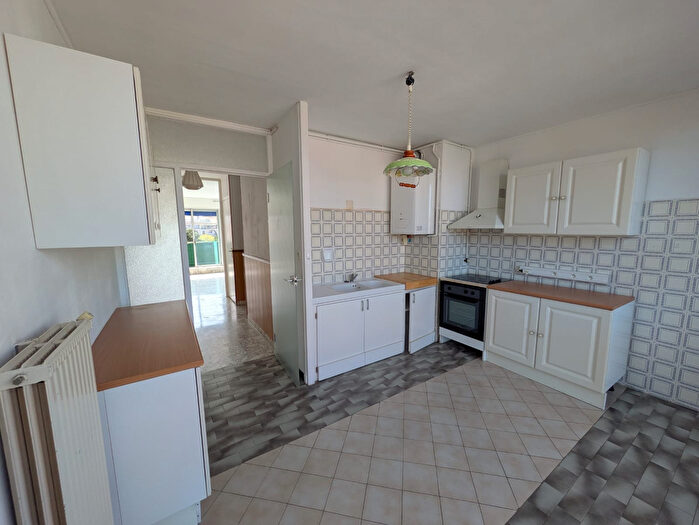 Appartement à vendre - Béziers, Champ de Mars - 3 pièces - 2 chambres