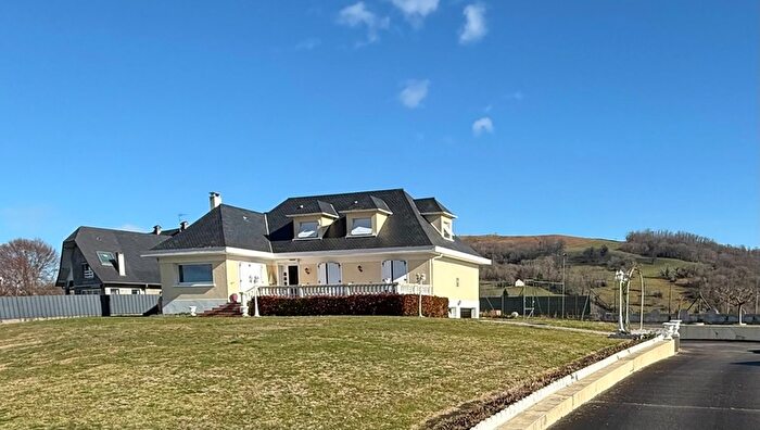 Maison à vendre - Lourdes, Anclades, Pic de Jer - 9 pièces - 5 chambres