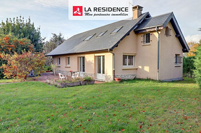 Maison à vendre - Bazoches-sur-Guyonne - 5 pièces - 3 chambres