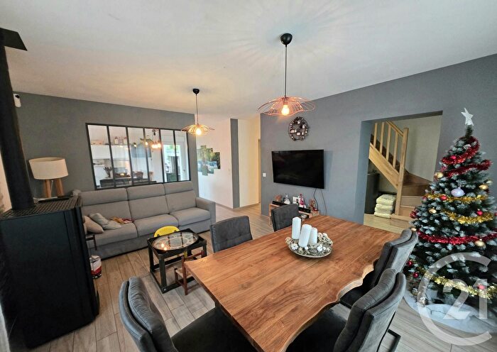 Maison à vendre - Villers-Saint-Paul - 6 pièces - 5 chambres