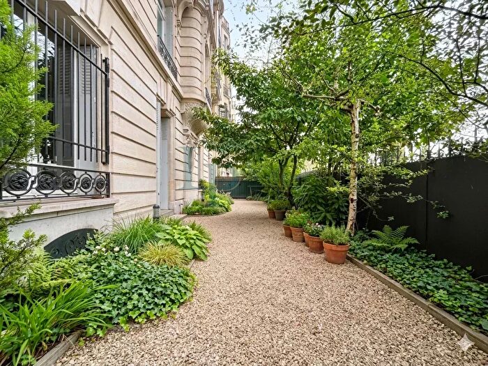 Paris 16ème, Dauphine : Appartement 8 pièces à vendre