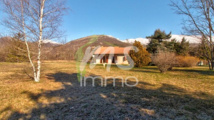 Maison à vendre - La Roche-des-Arnauds - 3 pièces - 2 chambres