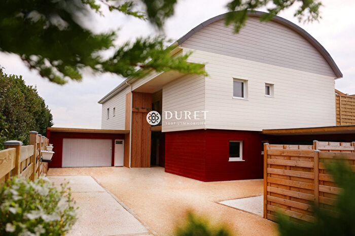 Maison à vendre - Saint-Hilaire-de-Riez, Centre-ville, Chaignaie, Poudroux - 16 pièces - 8 chambres