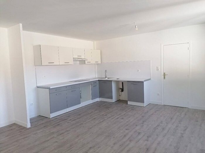 Appartement 4 pièces à louer à Sallèles-dAude