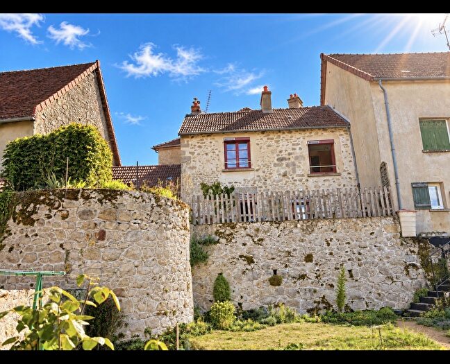 Maison 3 pièces à Chénérailles, à vendre