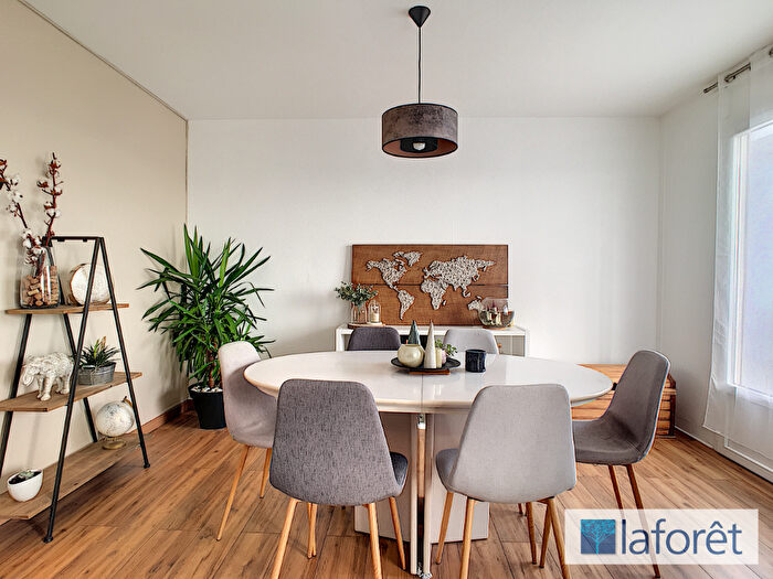 Appartement à louer - Lanester, Petit Lanester, Maison des Choux, Bellevue - 3 pièces - 2 chambres