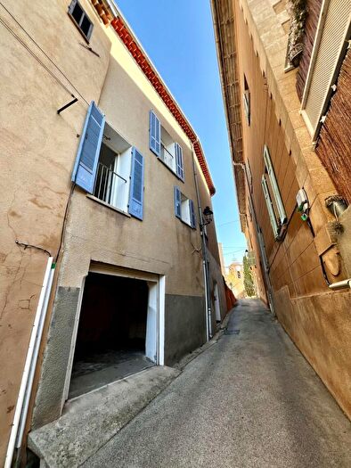Pierrefeu-du-Var : Maison 2 pièces à vendre