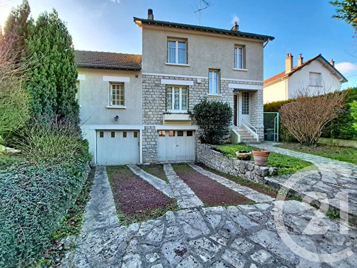 Maison à vendre - Saint-Pierre-lès-Nemours - 7 pièces - 5 chambres