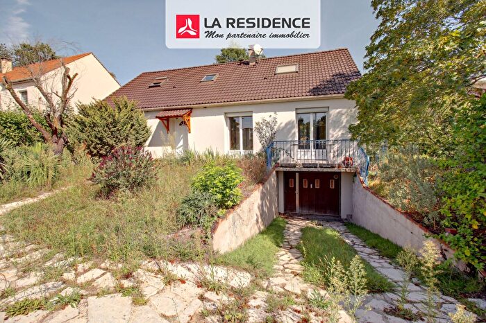 Maison à vendre - Éragny, Pincevents - 7 pièces - 5 chambres