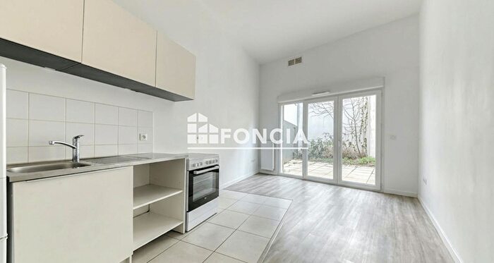 Appartement à vendre - Saint-Fons, Centre-ville, Chassagnon - 2 pièces - 1 chambre