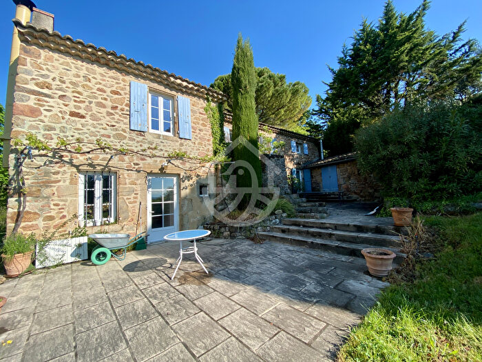 Maison à vendre - Saint-Georges-les-Bains - 7 pièces - 4 chambres