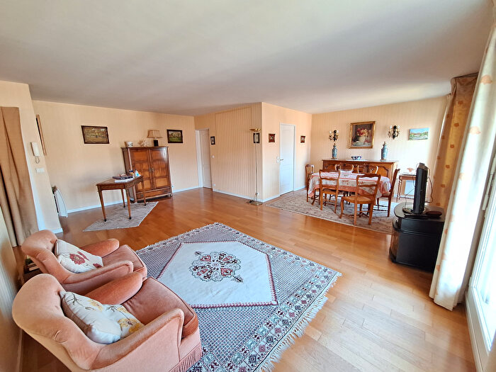 Appartement à vendre - Poissy, Les Capucines - 4 pièces - 2 chambres