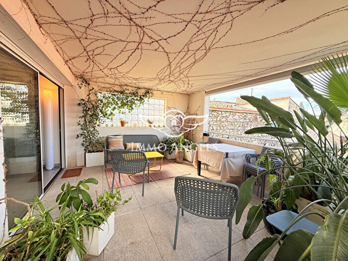Appartement à vendre - Nîmes, Jean Jaurès - 4 pièces - 3 chambres