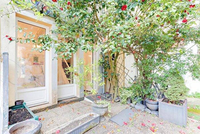 Appartement à vendre - Quartiers Centre, Centre-ville - 4 pièces - 3 chambres