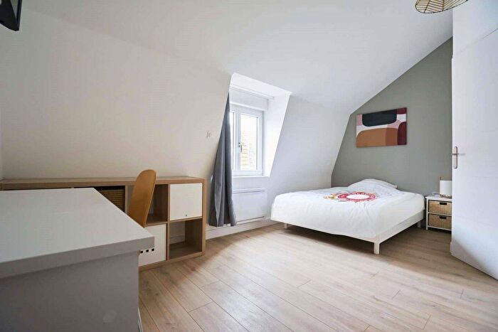 Appartement 1 pièce à Fives, Lille, à louer