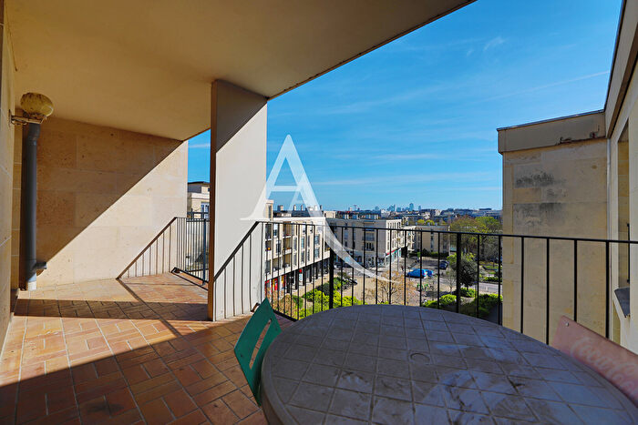 Appartement à vendre - Chatou, Est - 4 pièces - 3 chambres