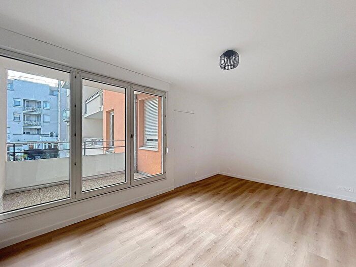 Appartement à louer - Centre Ville, Reims - 1 pièce