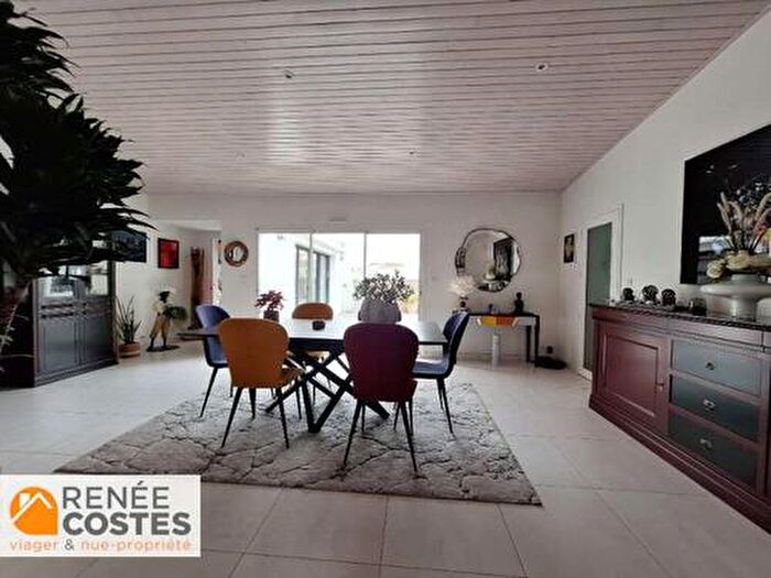 Maison à vendre - Saint-Gilles-Croix-de-Vie - 6 pièces - 4 chambres