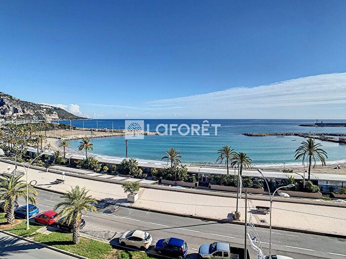 Carei-Monti, Menton : Appartement 3 pièces à louer