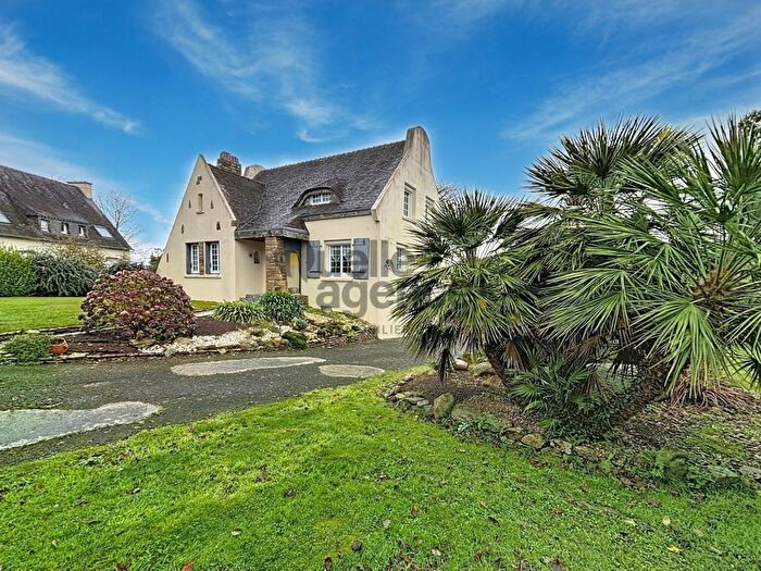 Maison à vendre - Le Drennec - 6 pièces - 4 chambres