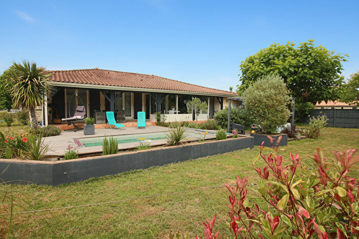 Maison 6 pièces à Mios, à vendre