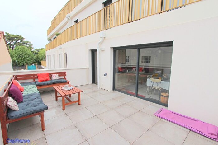 Appartement à vendre - Guilherand-Granges - 3 pièces - 2 chambres