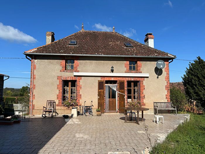 Maison à vendre - Chaillac - 4 pièces - 3 chambres