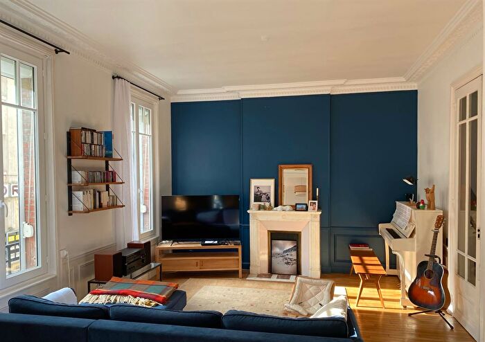 Appartement à vendre - Reims, Centre-ville - 4 pièces - 2 chambres