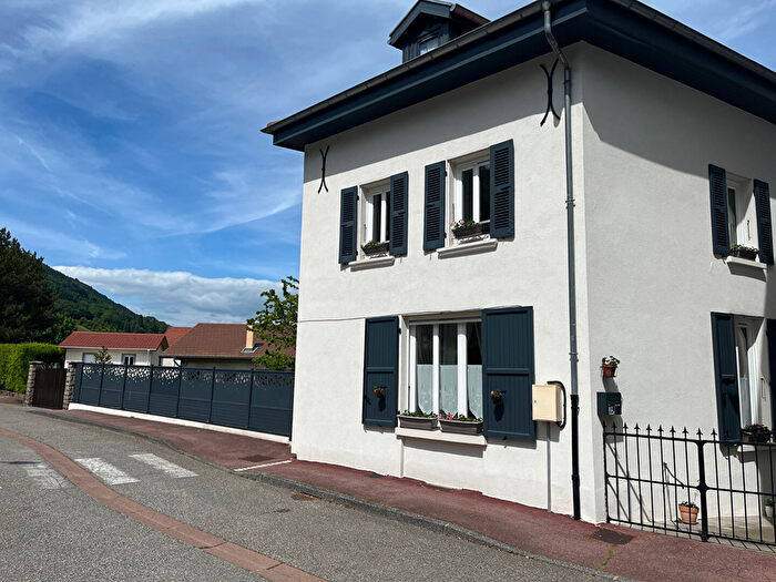 Maison à vendre - Allevard - 5 pièces - 4 chambres