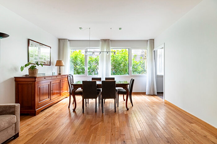 Appartement à vendre - Paris e , Val de Grâce - 3 pièces - 2 chambres