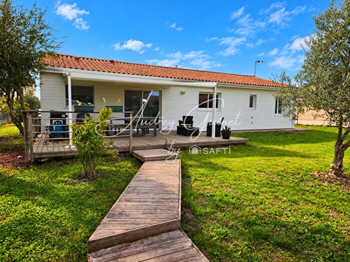 Maison 5 pièces à vendre à La Chapelle-Moulière