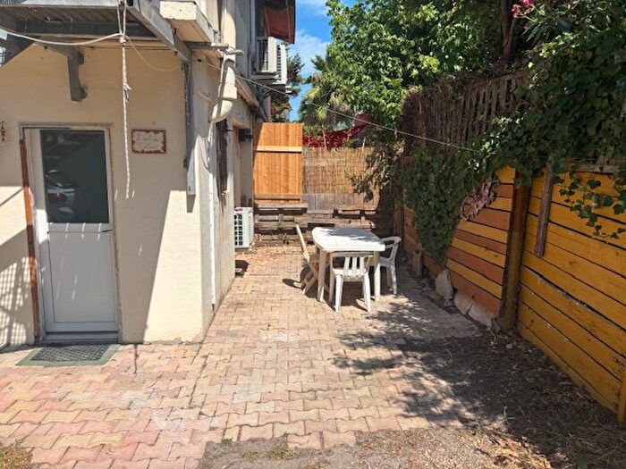 Appartement à vendre - Frontignan - 3 pièces - 2 chambres