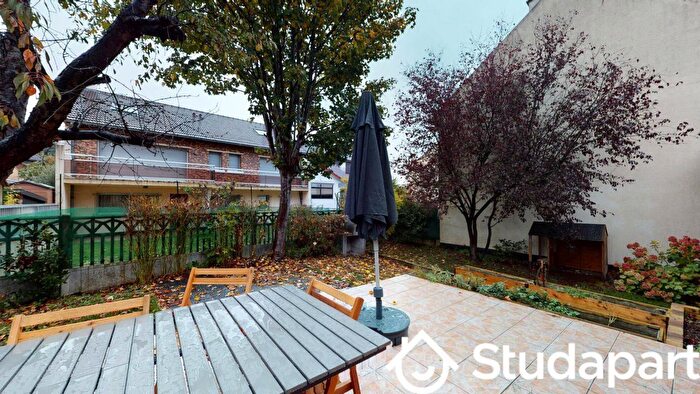 Ruffins-Théophile Sueur-Montreau-Le Morillon - Appartement 1 pièce à louer