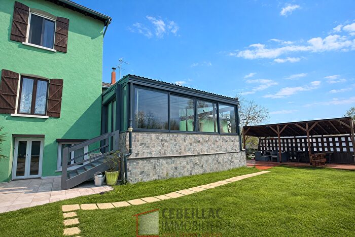 Maison à vendre - Saint-Yorre - 6 pièces - 5 chambres