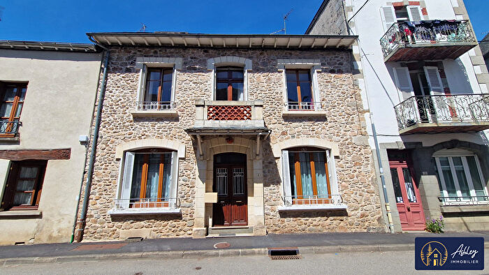 Neuvic : Maison 6 pièces à vendre