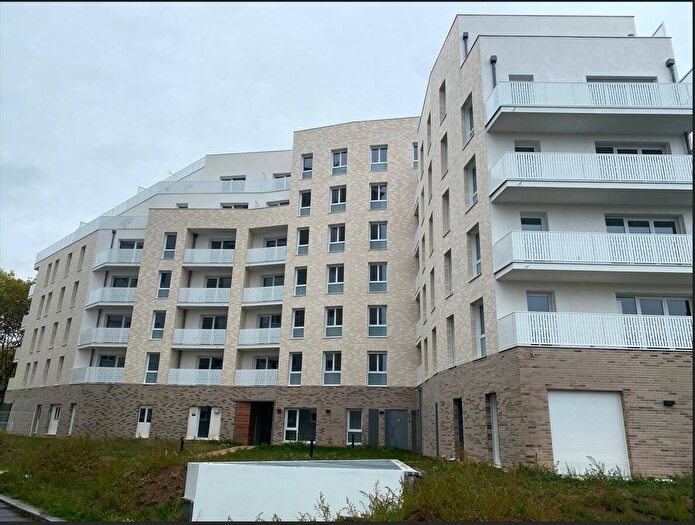 Appartement à louer - Juillet Zola, Alfortville - 4 pièces - 3 chambres