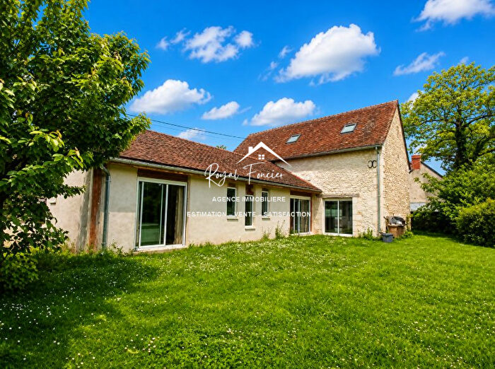 Dangé-Saint-Romain - Maison 4 pièces à vendre