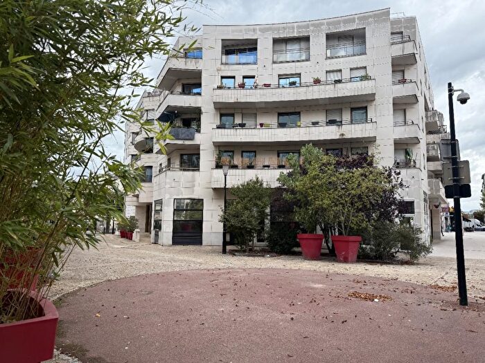 Appartement à vendre - Joinville-le-Pont, Palissy - 3 pièces - 2 chambres