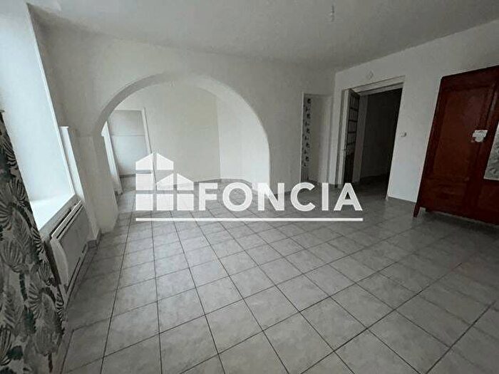 Appartement à louer - Centre Ville, Pont-Saint-Esprit - 4 pièces - 3 chambres