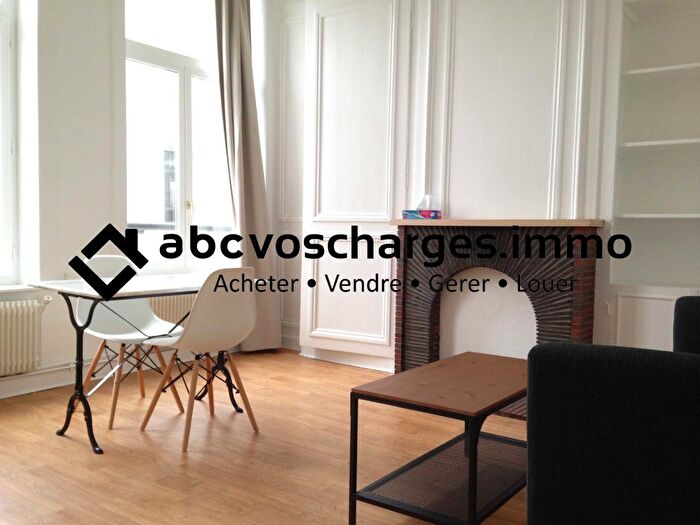 Appartement à louer - Lille, Centre-ville, Euralille - 2 pièces - 1 chambre