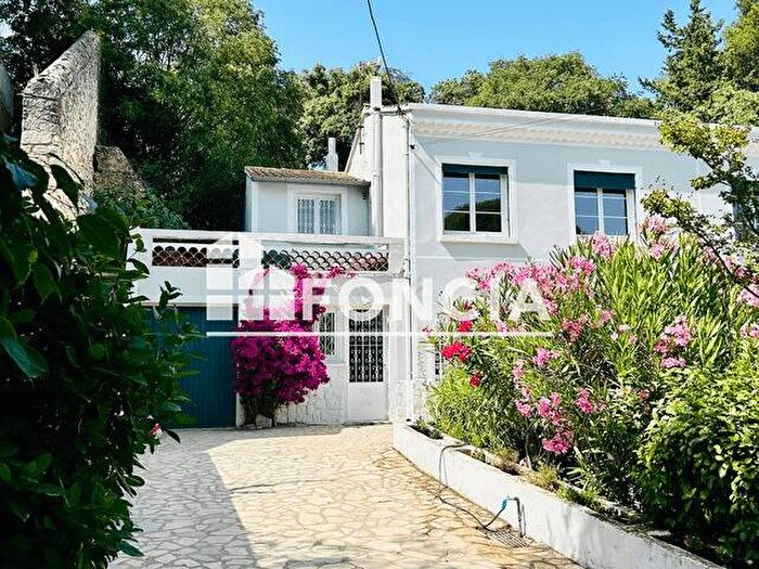 Maison à louer - Bellecroix-Pont dAvignon, Villeneuve-lès-Avignon - 4 pièces - 3 chambres