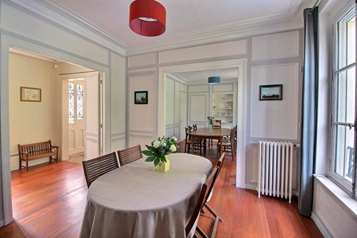 Maison 10 pièces à Le Havre, Danton, Rond point, à vendre