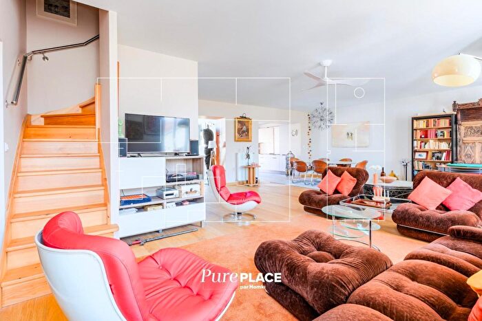 Maison à vendre - Villeurbanne, République, Tolstoi - 7 pièces - 3 chambres